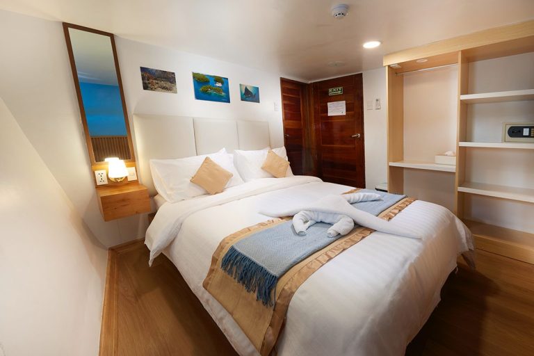 Deluxe Cabins at Solitude One Liveaboard – Solitude World